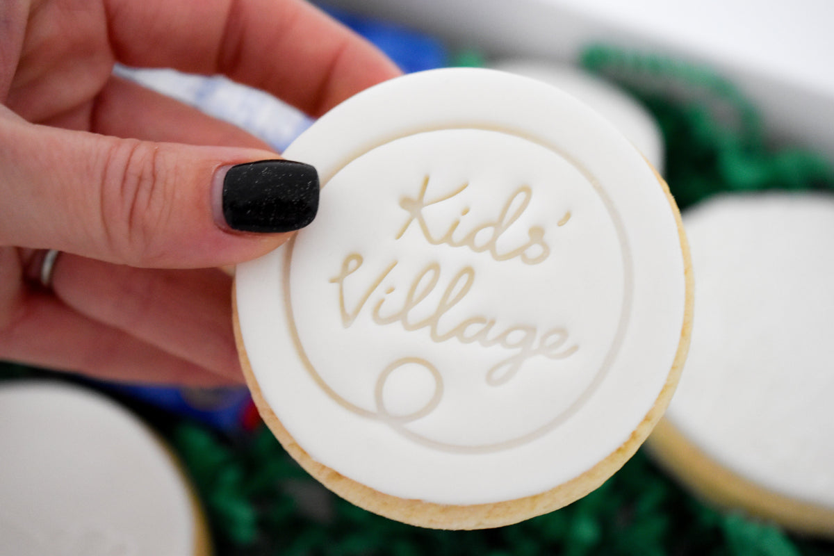 Kids Village Kids Colour In Cookie Gift Set – The Cake Spa